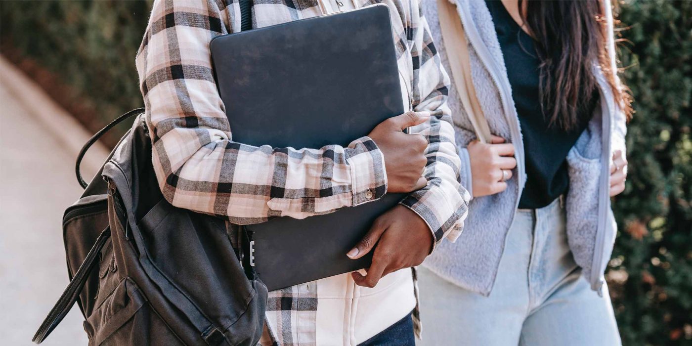 Best laptops for high school | Geeks2U