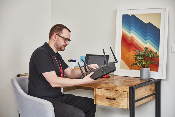 Home Wi-Fi Install & Internet Setup Service | Geeks2U