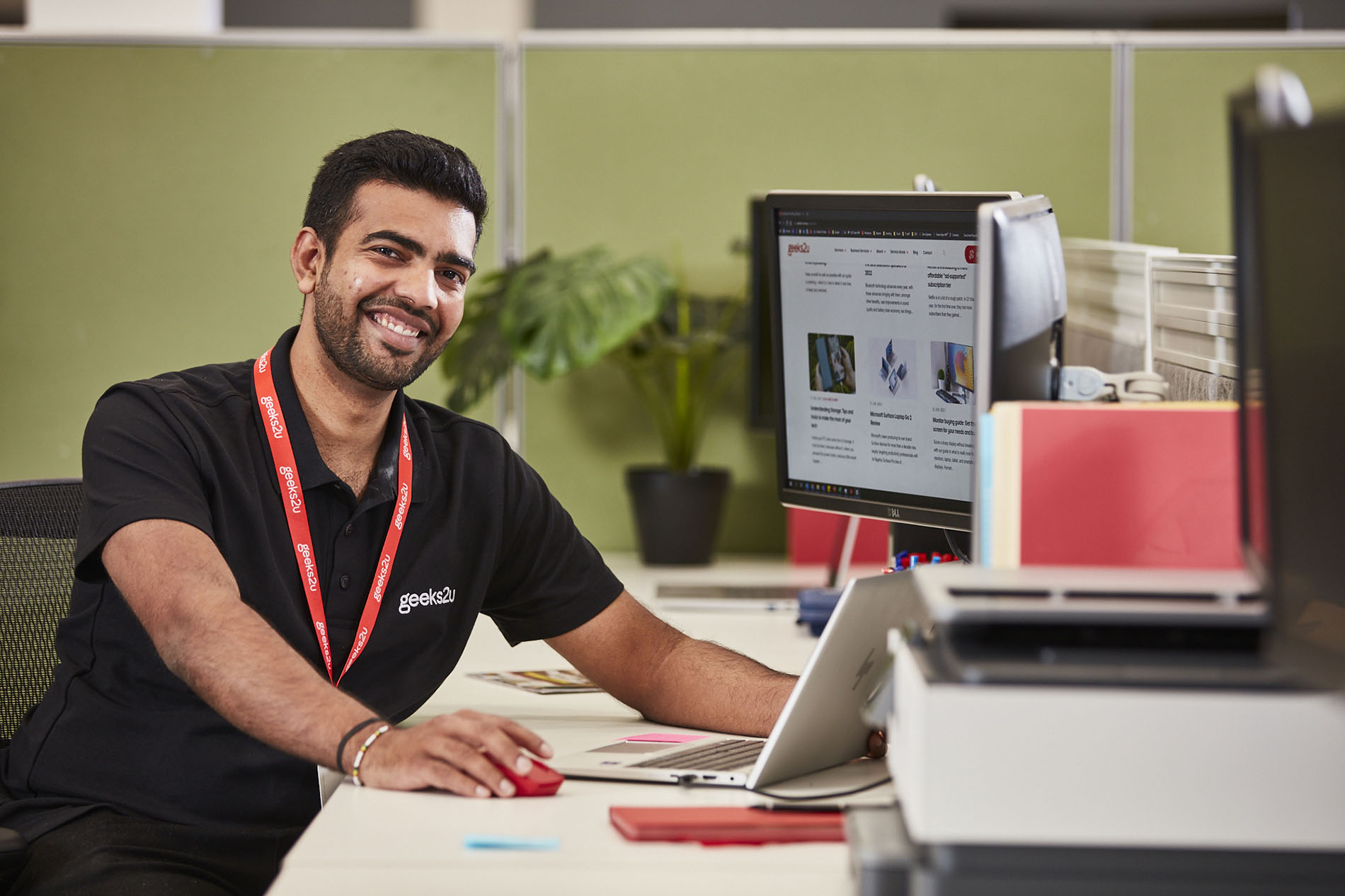 Computer Repairs - Laptop Repairs - Computer Technicians | Geeks2U