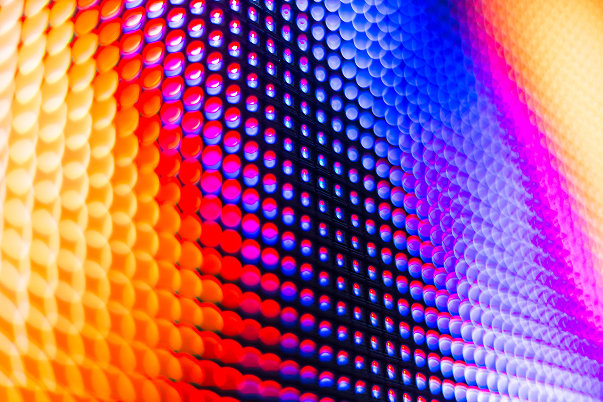 Best TV technology: OLED vs LCD vs QLED | Geeks2U