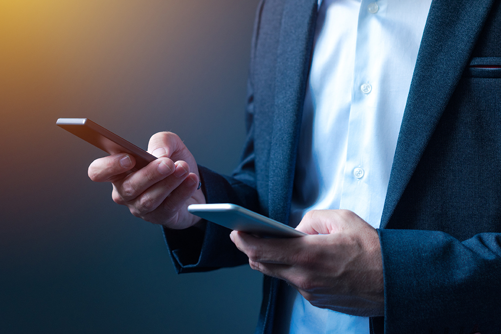 Transfer Data from Old Phone to New Phone | Geeks2U